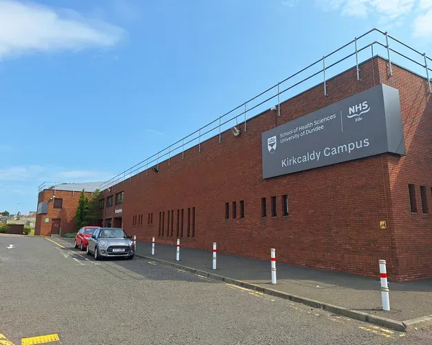 Signs of the times: refresh for University’s Kirkcaldy campus ...