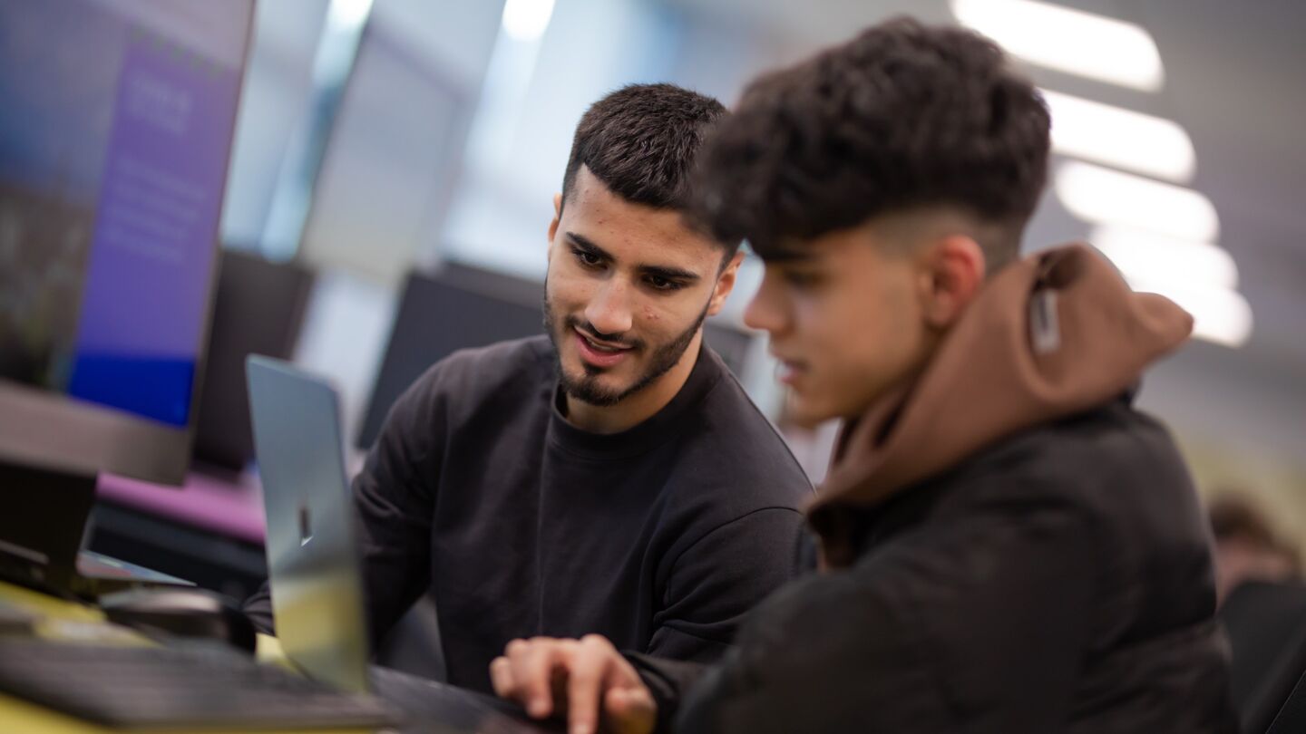 Computer Science (Data Science and AI) BSc (Hons) | University of ...